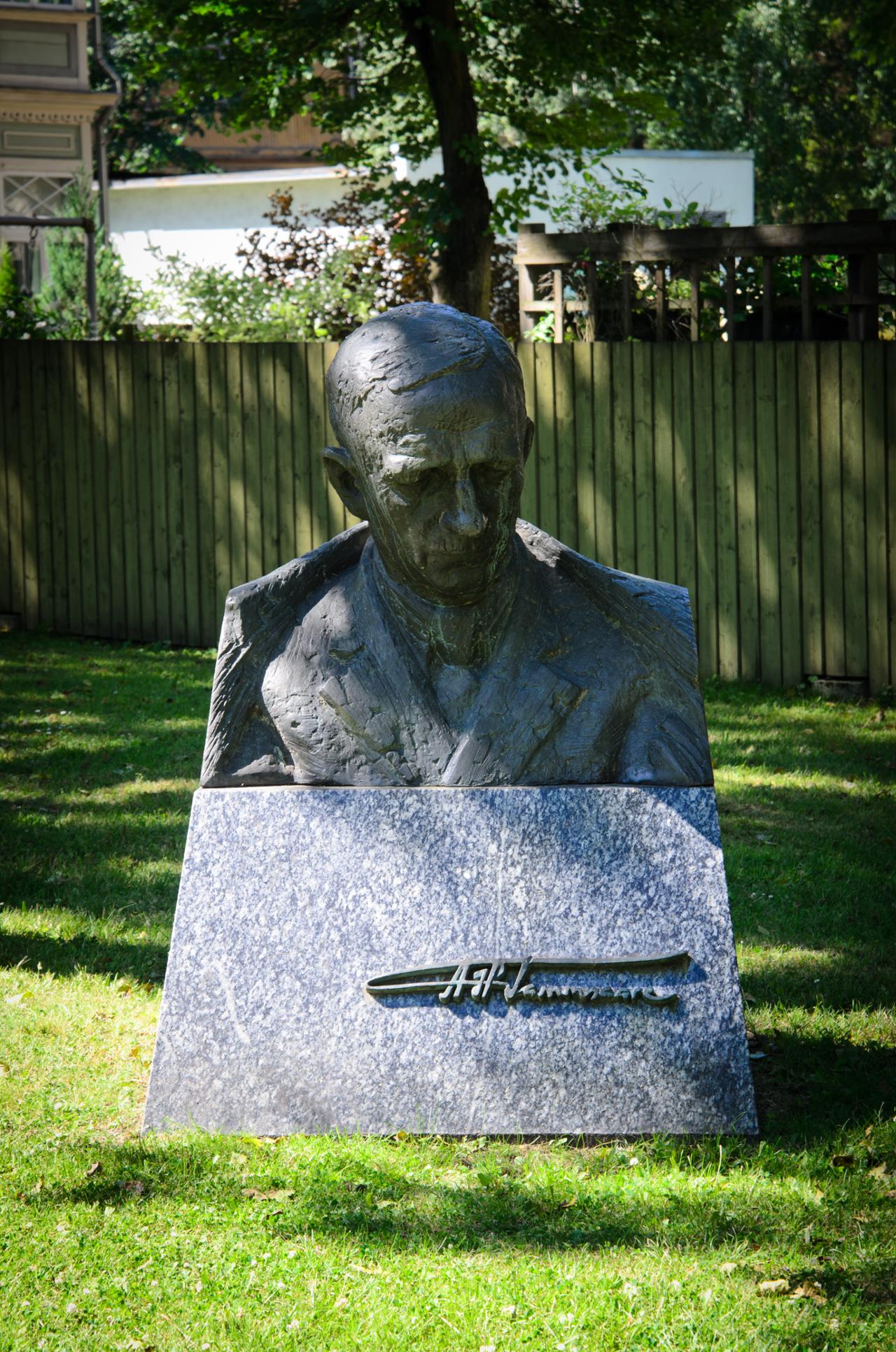 Anton Hansen Tammsaare Museum, Tallinn - Guide and Photos